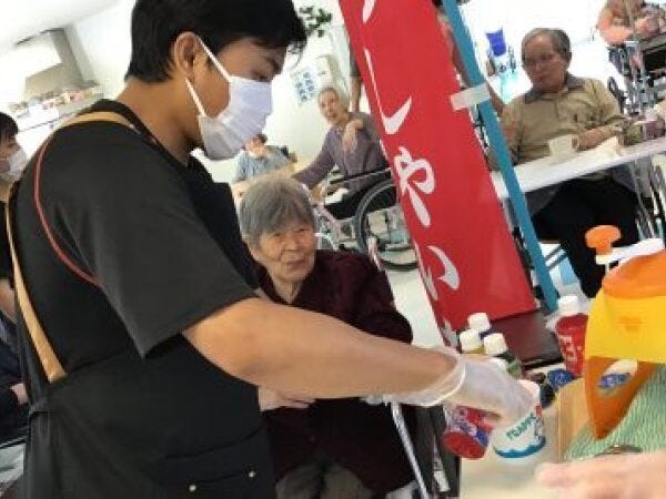 【介護福祉士】2026年新卒☆服装自由 福利厚生充実！横浜市泉区の特養で一緒に働きませんか？｜（社福）幸仁会 介護老人福祉施設 ヴィラ泉 ...